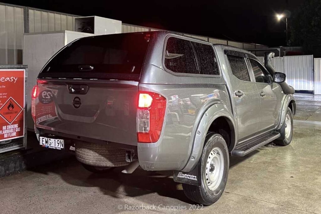 Nissan Navara – Dual Cab Fibreglass Canopy (2021+) | Razorback Canopies